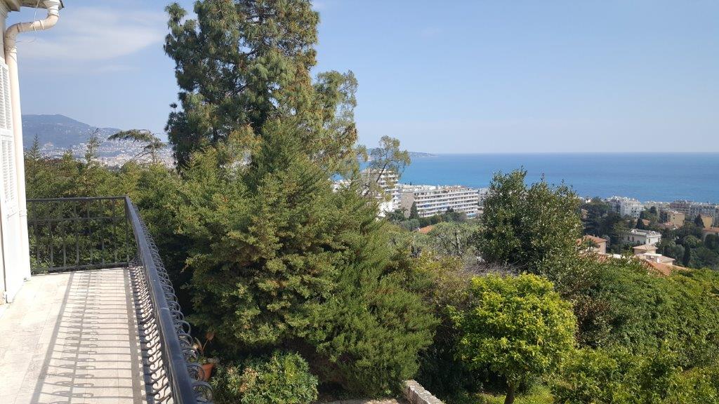 06 NICE Quartier FABRON - VILLA VUE MER PANORAMIQUE